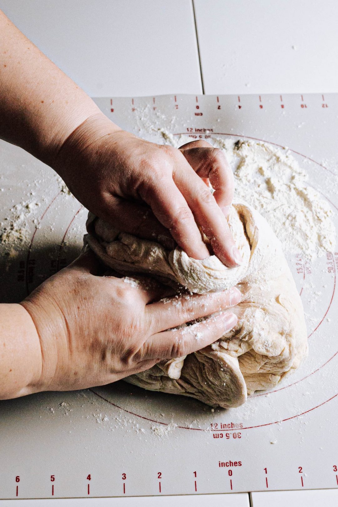 Dinkel-Brötchen mit Rosinen – Herzgedanke